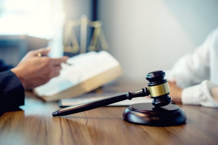 What Is a Bench Trial? - Deposition Academy | Deposition Video Tips