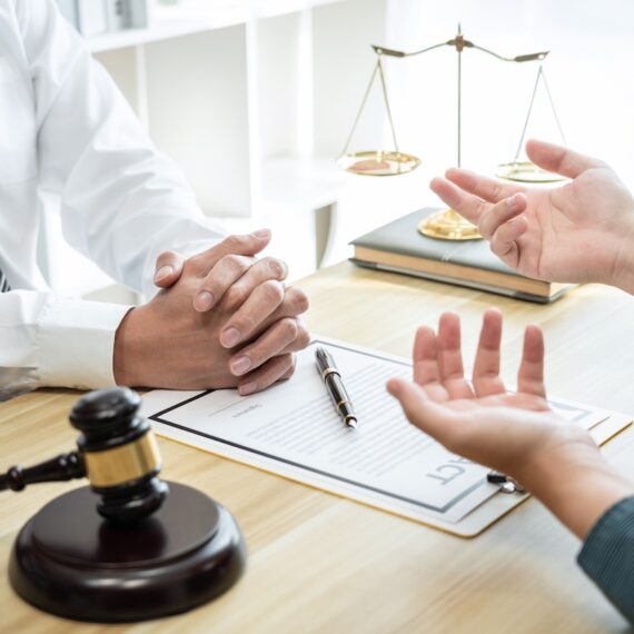 What to Expect in a Legal Deposition: Complete Guide - Deposition ...